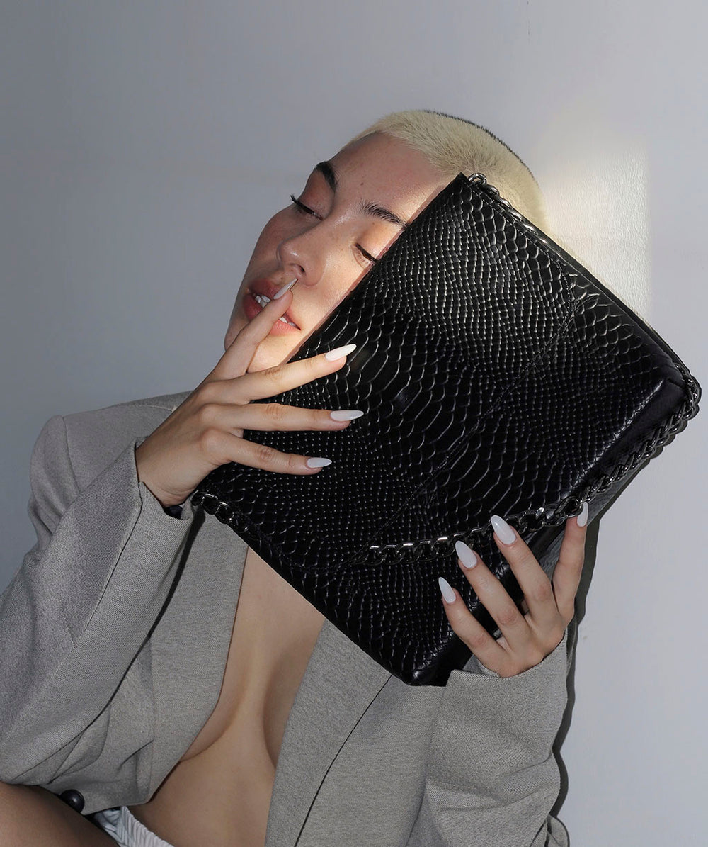 Bolsas y accesorios de piel – AELE Leather Atelier